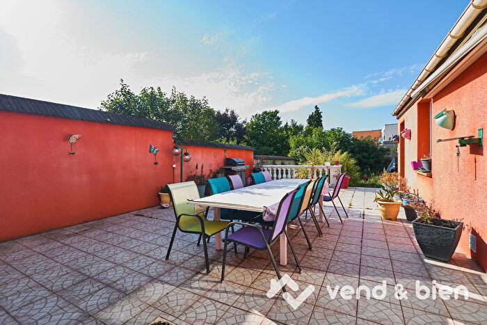 Maison à vendre - Reims, La Neuvillette, Trois Fontaines - 7 pièces - 5 chambres