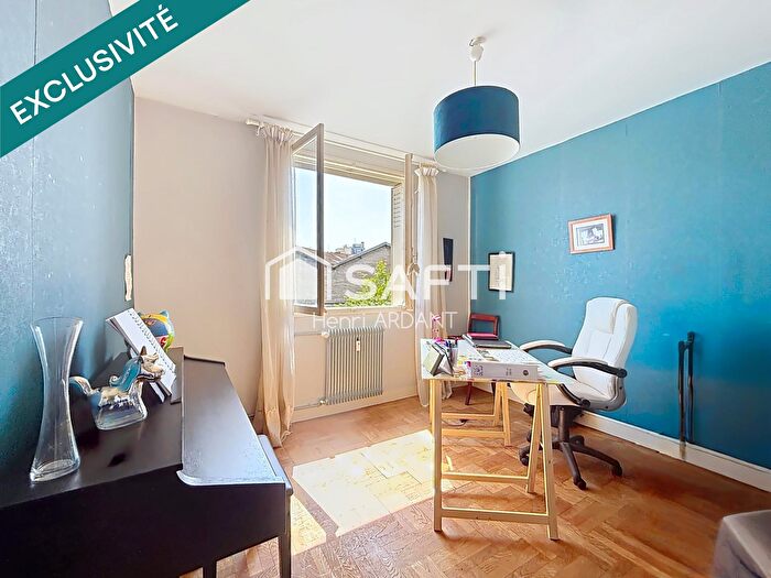 Limoges, Centre-ville, Hôtel de Ville, Emailleurs - Appartement 4 pièces à vendre