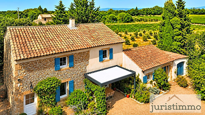 Maison 5 pièces à vendre à Travaillan