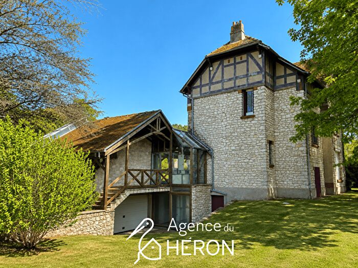 Maison 9 pièces à Souppes-sur-Loing, à vendre