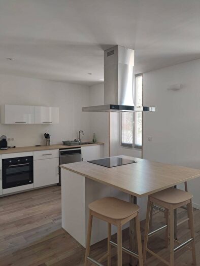 Appartement à louer - Saint-Étienne - 4 pièces - 3 chambres