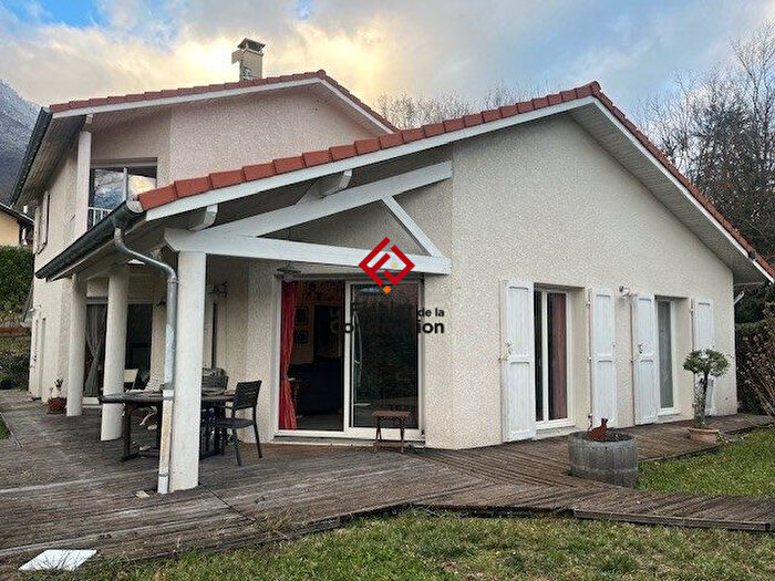 Maison à vendre - Saint-Ismier - 6 pièces - 4 chambres