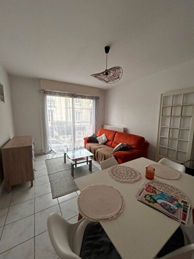 Appartement à louer - Saintes - 2 pièces - 1 chambre