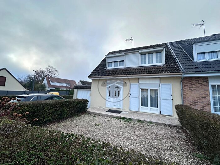 Maison à vendre - Saint-Quentin, Vermandois - 5 pièces - 3 chambres