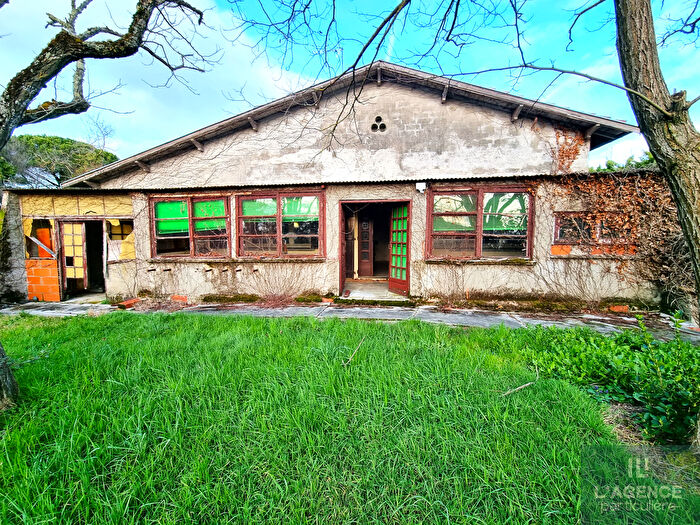 Maison à vendre - Péchabou - 4 pièces - 2 chambres