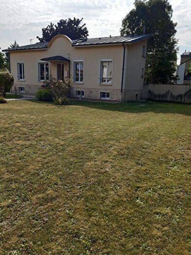 Centre Ville, Houilles : Appartement 4 pièces à louer