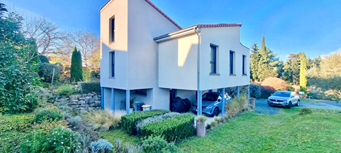 Maison à vendre - Pont-du-Château - 8 pièces - 3 chambres