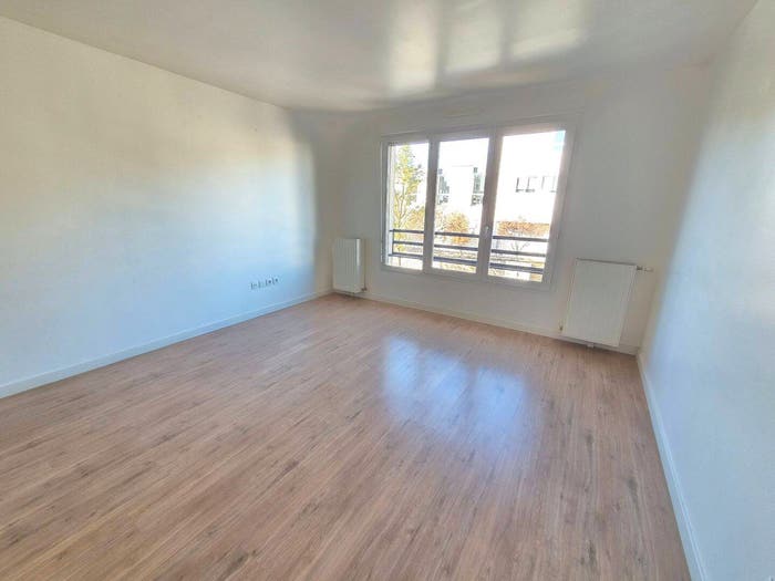 Jules Lamant et Ses Fils, Neuilly-sur-Marne : Appartement 2 pièces à louer