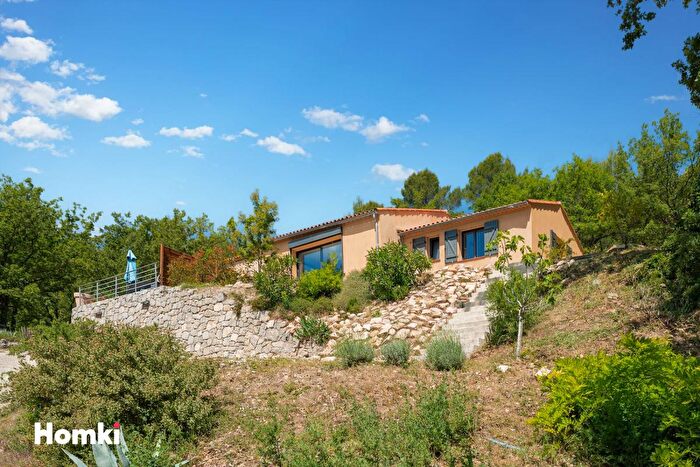 Maison 6 pièces à vendre à Figanières