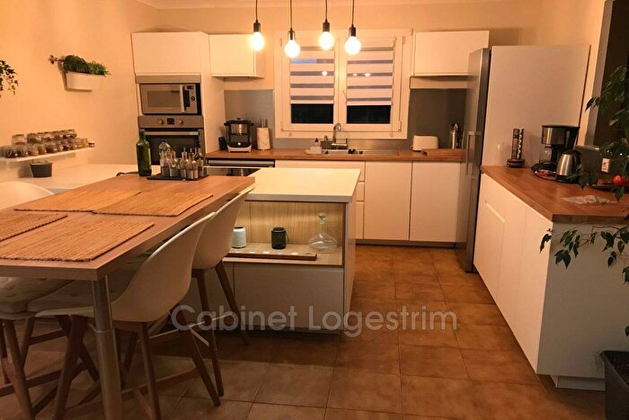 Maison à louer - Garons - 5 pièces - 4 chambres