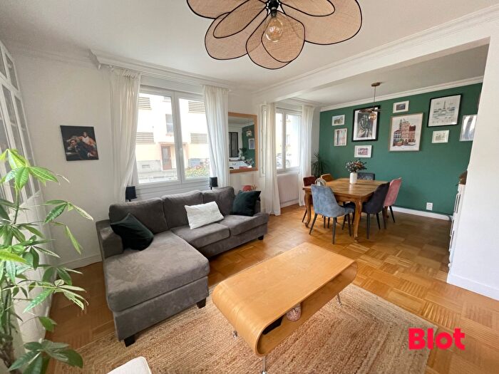 Appartement à vendre - Quartiers Sud-Ouest, Sainte-Thérèse - 3 pièces - 2 chambres