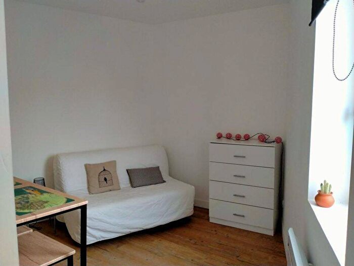 Appartement 1 pièce à louer à Camplanier, Nîmes