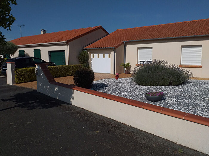 Maison à vendre - Cholet, Le Puy Saint-Bonnet - 5 pièces - 3 chambres