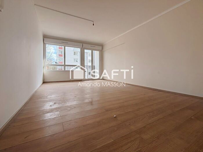 Appartement à vendre - Évreux, La Madeleine, Route dOrléans - 5 pièces - 4 chambres