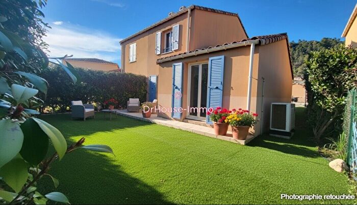 Maison à vendre - Le Luc - 4 pièces - 3 chambres