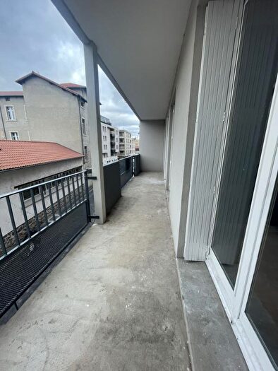 Appartement à louer - Le Puy-en-Velay, Breuil, Carmes - 5 pièces - 3 chambres