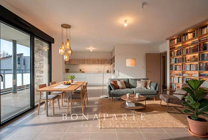 Appartement à vendre - Prévessin-Moëns - 4 pièces - 3 chambres