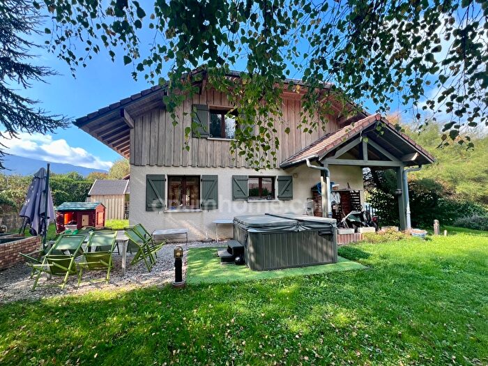 Maison à vendre - Duingt - 4 pièces - 3 chambres