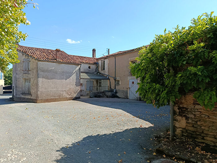 Maison 8 pièces à vendre à Vix