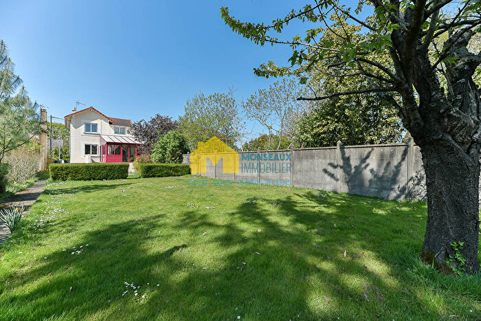 Maison à vendre - Sainte-Geneviève-des-Bois, Paul Vaillant Couturier - 6 pièces - 4 chambres