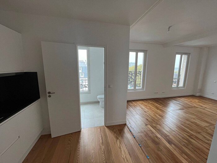 Clignancourt-Jules Joffrin, Paris 18ème arrondissement : Appartement 1 pièce à louer
