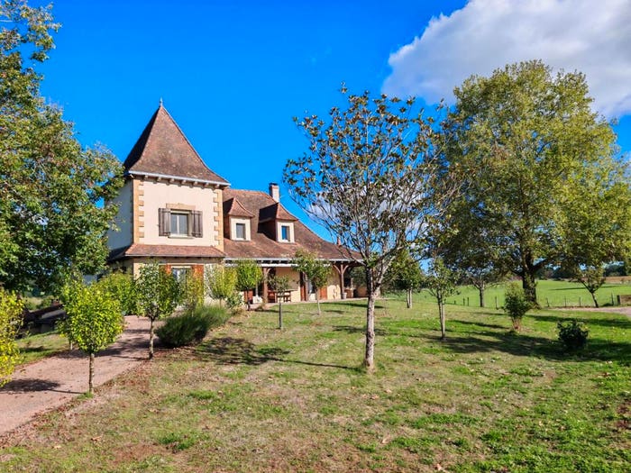 Maison 7 pièces à vendre à postalCode