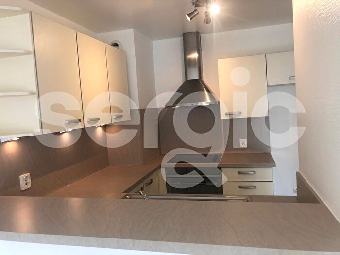 Appartement 2 pièces à louer à Viry-Châtillon, Chatillon