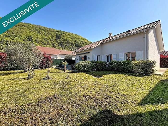 Maison à vendre - Apprieu - 4 pièces - 3 chambres