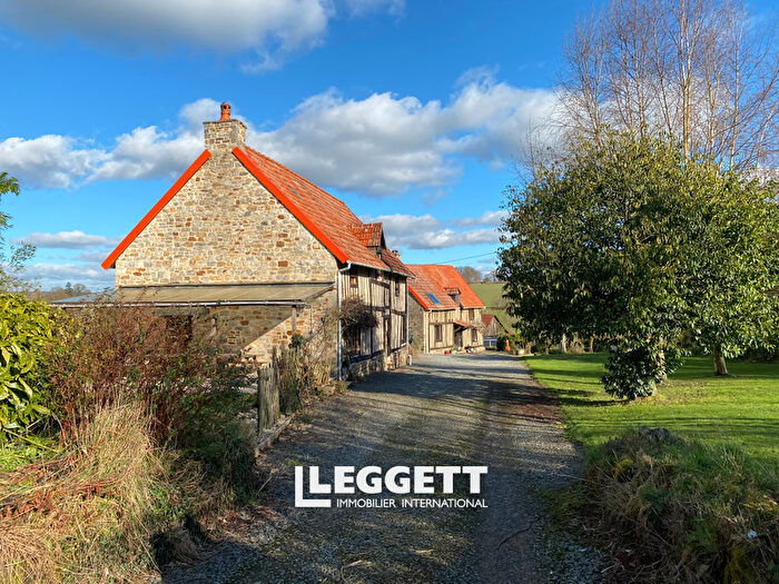 Maison à vendre - Isigny-le-Buat - 13 pièces - 6 chambres