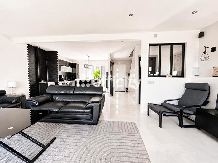 Maison 7 pièces à vendre - Montgeron, G Mangin, L'Oly, Jules Ferry