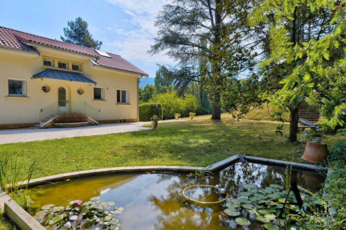 Maison 9 pièces à vendre - Chasselay