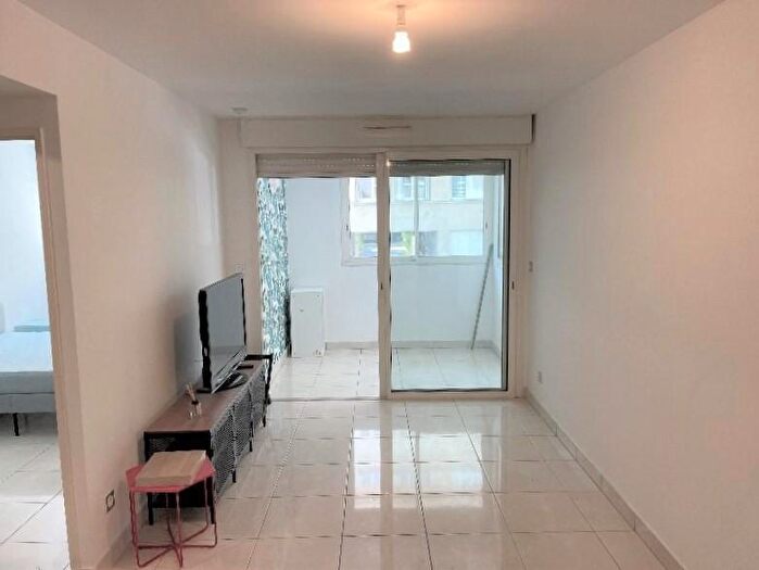 Appartement 2 pièces à Marseille 8ème, Perier, à louer