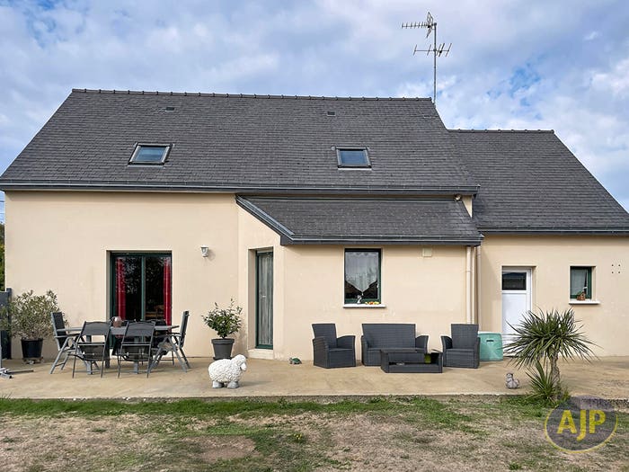 Sainte-Marie - Maison 5 pièces à vendre