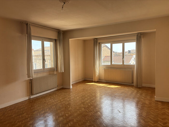 Appartement 3 pièces à louer à Bordeaux, Rivière