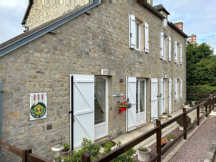 Maison 7 pièces à Formigny, à vendre