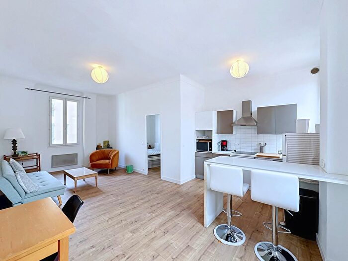 Nice, Carabacel - Appartement 2 pièces à louer