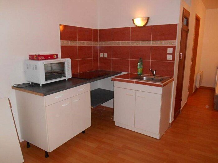 Le Grand-Serre : Appartement 1 pièce à louer