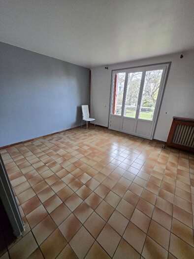 Appartement à louer - Cimetiere, Créteil - 3 pièces - 2 chambres
