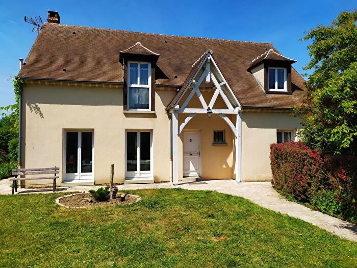 Maison à vendre - Braisnes-sur-Aronde - 6 pièces - 4 chambres