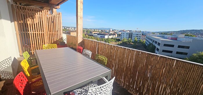 Villefranche-sur-Saône, Nord Est : Appartement 4 pièces à vendre