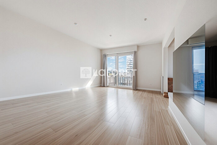 Appartement à vendre - Rillieux-la-Pape, Ville nouvelle Nord - 6 pièces - 4 chambres