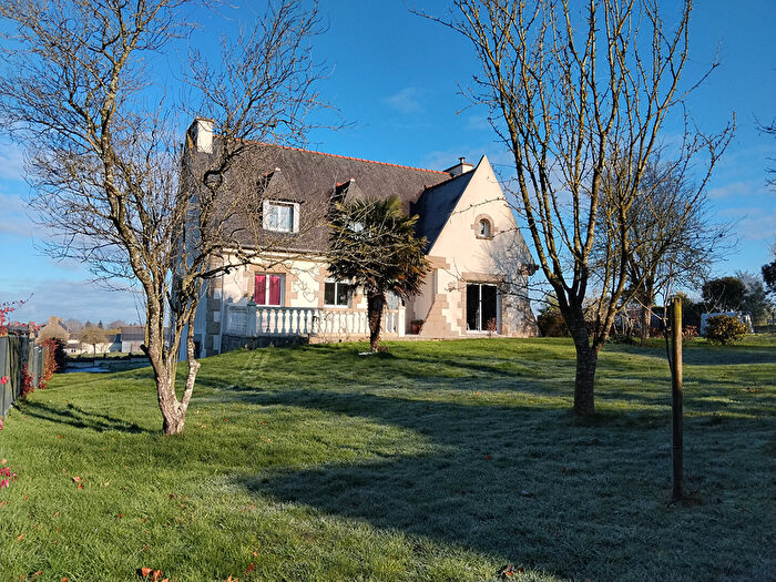 Maison à vendre - Saint-Hélen - 7 pièces - 5 chambres