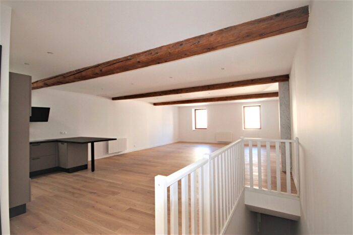 Villefranche-sur-Saône, Centre-ville - Appartement 2 pièces à louer