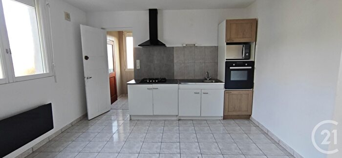 Maison à louer - Bazouges-la-Pérouse - 3 pièces - 2 chambres