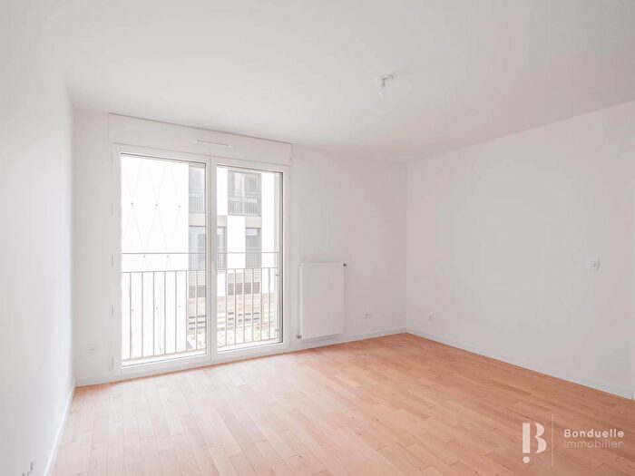 Appartement 2 pièces à louer - Courbevoie, Marceau République