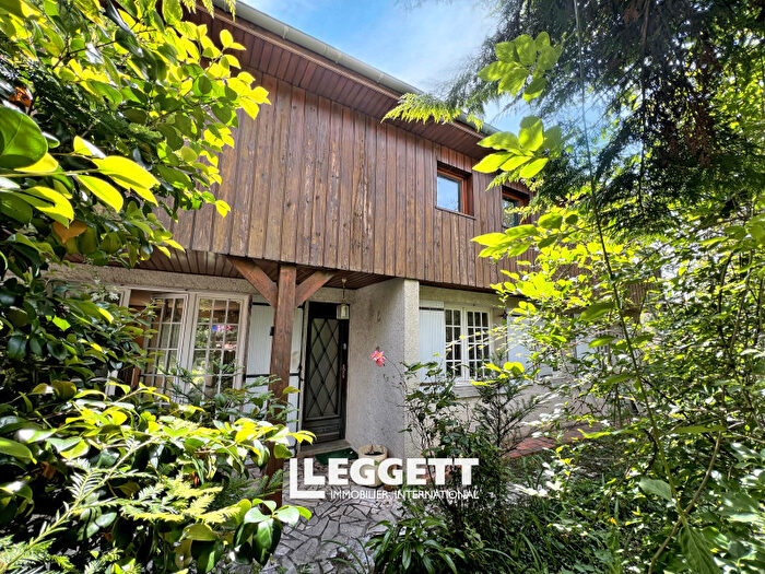 Maison à vendre - Nontron - 7 pièces - 6 chambres