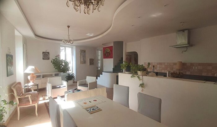 Maison à vendre - Clamecy - 8 pièces - 5 chambres