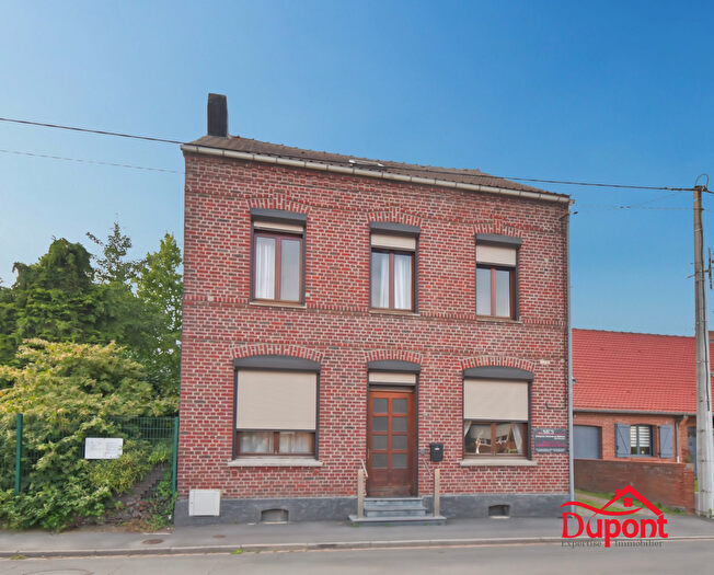 Maison à vendre - Quiévrechain - 6 pièces - 4 chambres