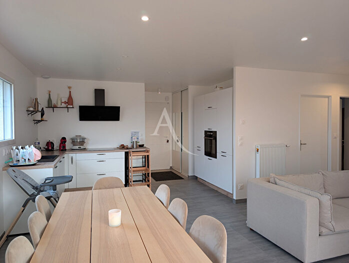 Maison à vendre - Polliat - 3 pièces - 2 chambres