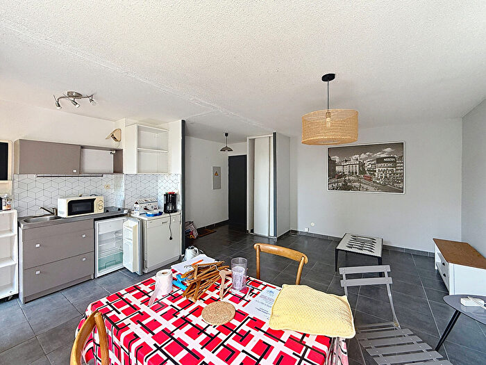 Appartement à vendre - Avignon, Saint-Ruf - 3 pièces - 2 chambres